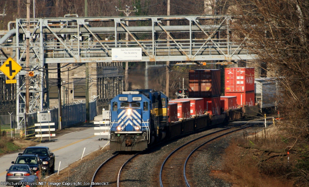 CEFX 3181 on D&H 158-08